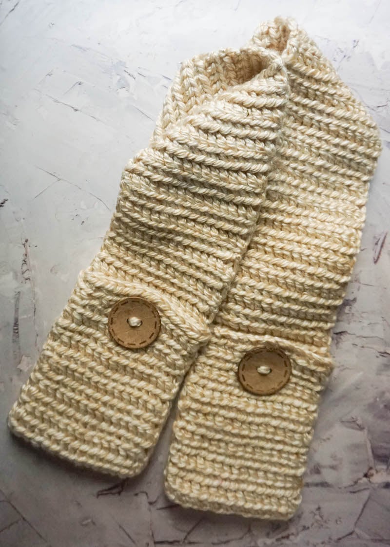 Crochet Pocket Scarf Patterns for Adults and Children - Underground Crafter
