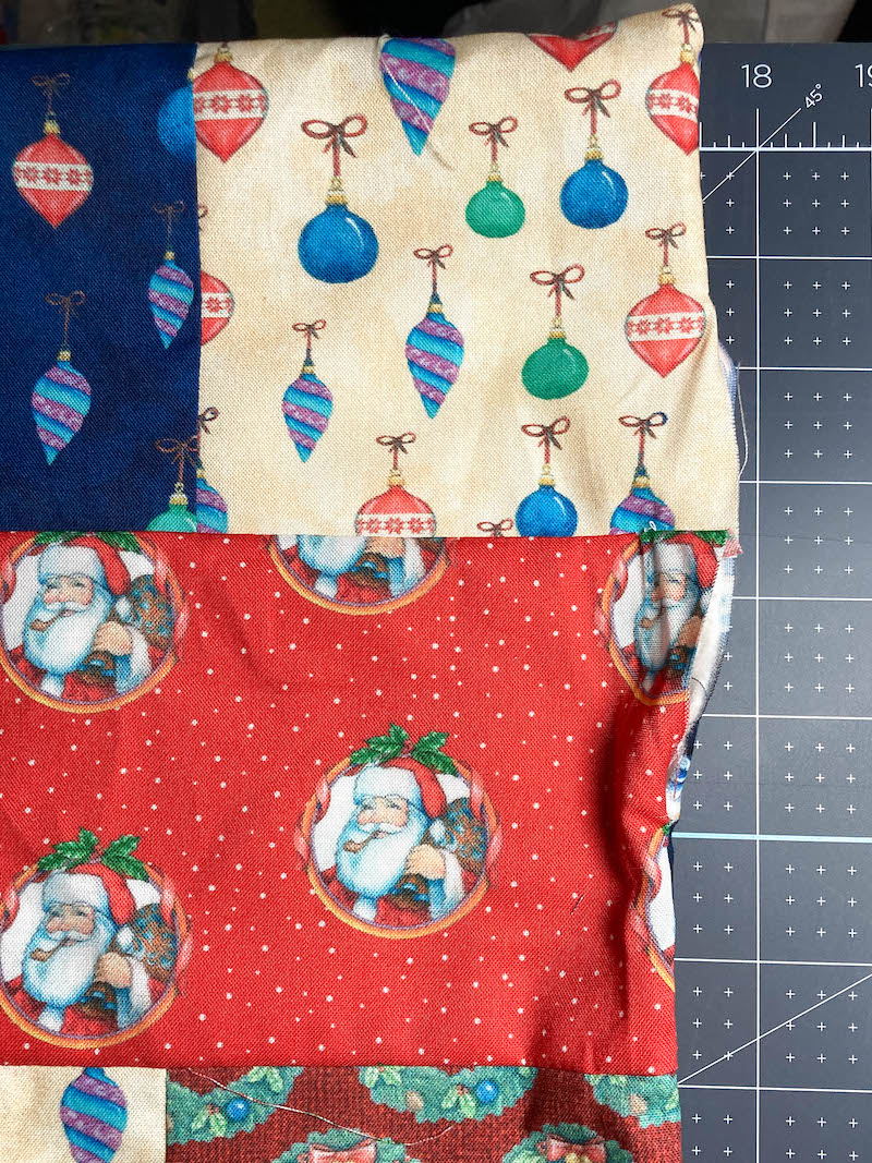 Holiday Pet Quilt - Underground Crafter