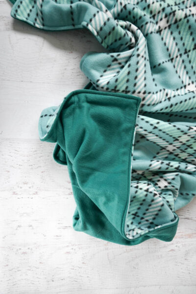 How To Sew a Fleece Blanket - Underground Crafter