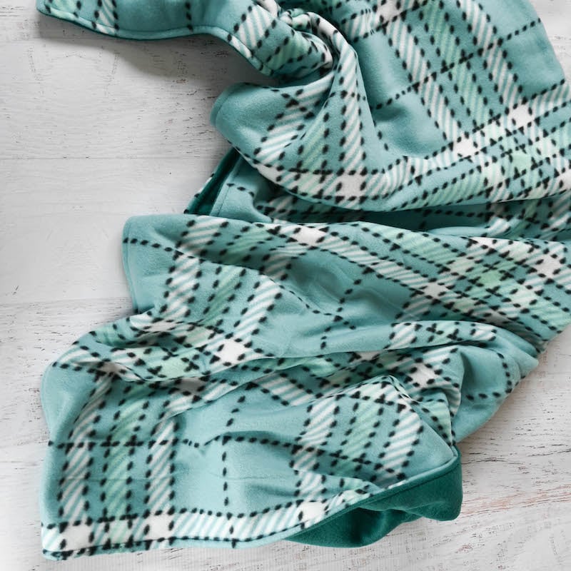 How To Sew a Fleece Blanket - Underground Crafter