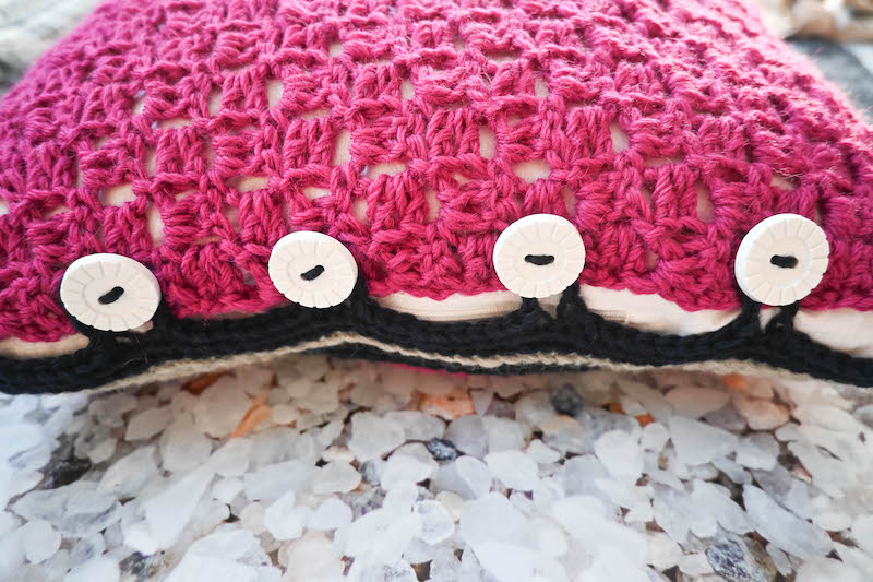 Miranda Granny Square Pillow Pattern - Underground Crafter