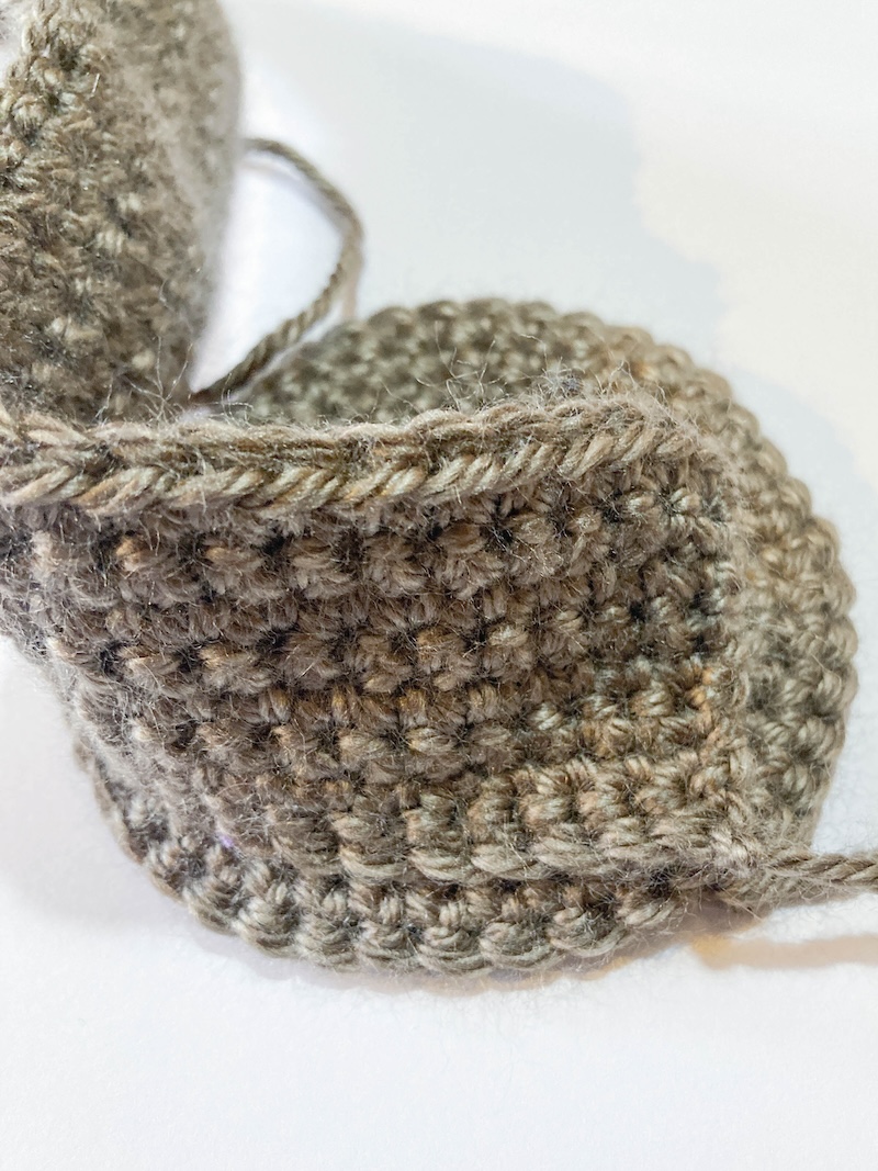Yarn Ball Pals Crochet Sphere Pattern (with Basket) - Underground Crafter