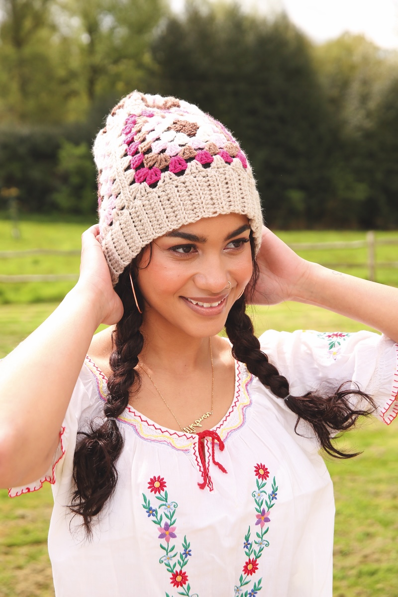 10,000 Crocheted Hats Book Review - Underground Crafter