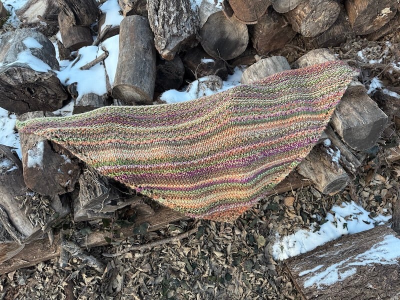 Amada Easy Triangle Shawl Knitting Pattern - Underground Crafter